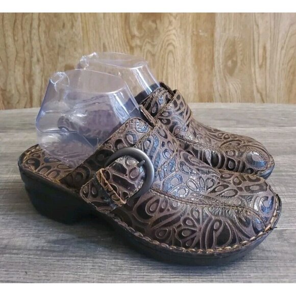boc | Shoes | Boc Born Concept Paisley Slip On Casual Comfort Clogs ...